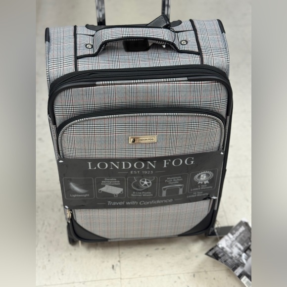 London Fog Devonshire Luggage